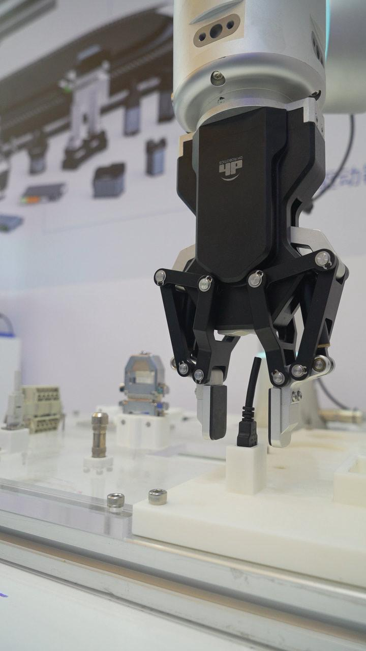 Electric Actuator Manufacturers: Leading the Way in Industrial Automation - DH-Robotics